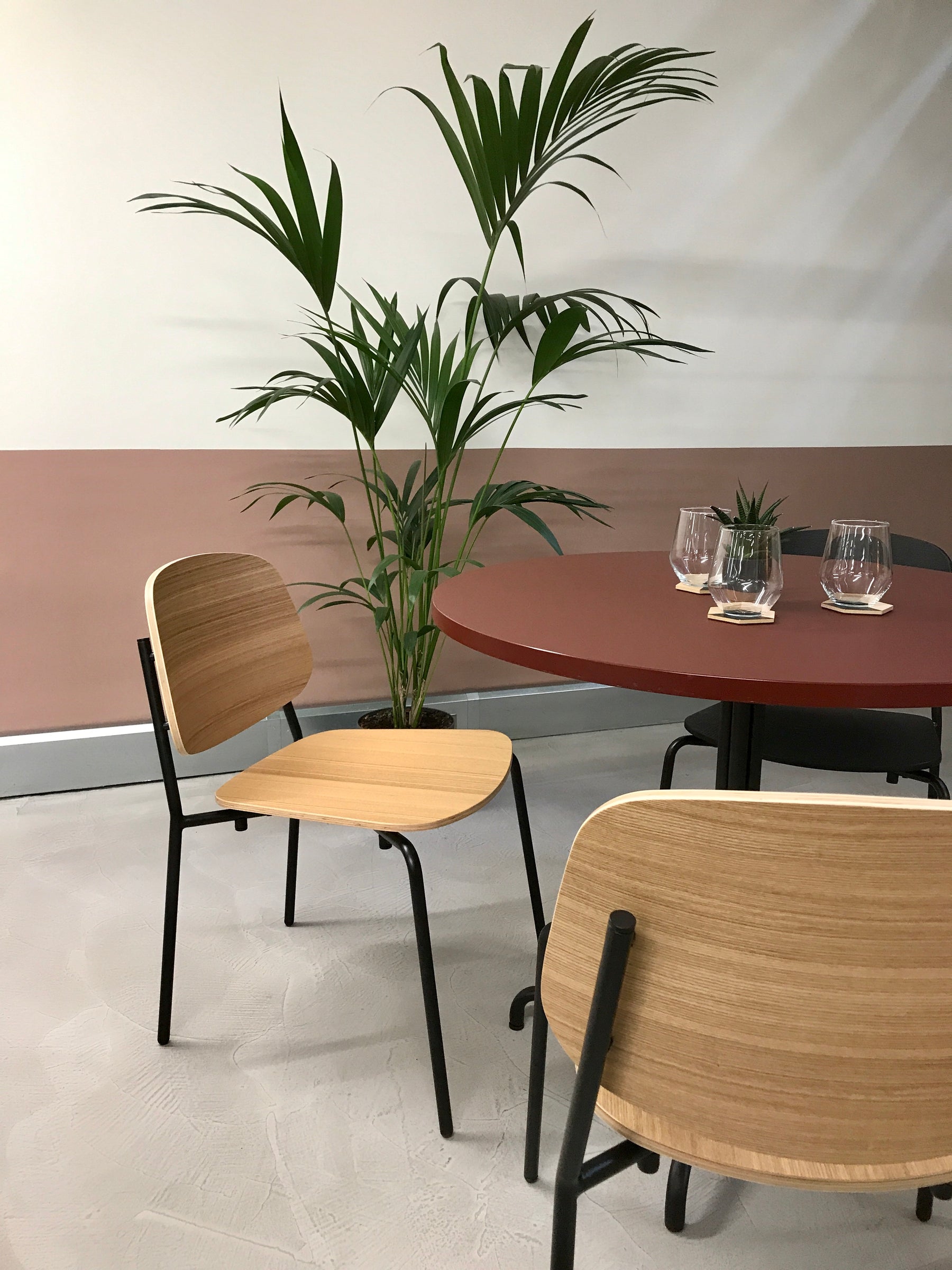 Loop Workplace Furniture | Office Furniture | Desks | Chairs and More